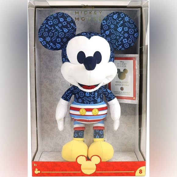 Disney | Toys | Nwt Disney Year Of The Mouse Collector Plush 8 August ...